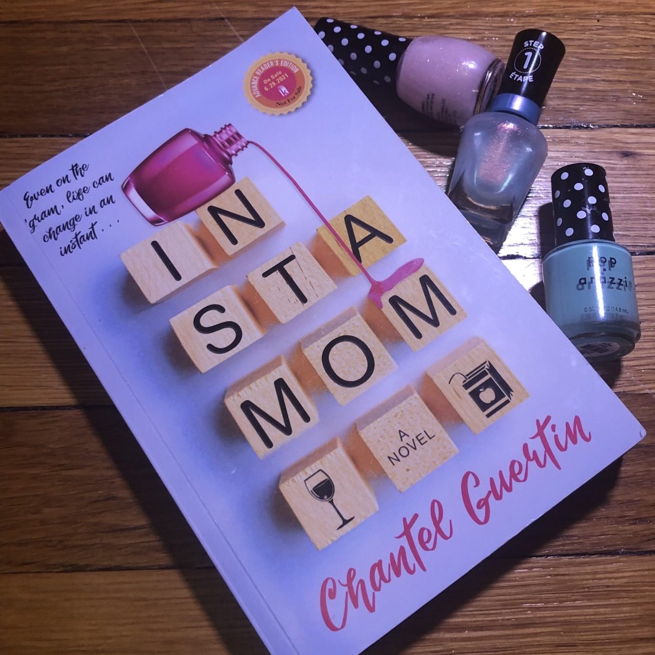 Instamom by Chantel Guertin : The Fiction Addiction